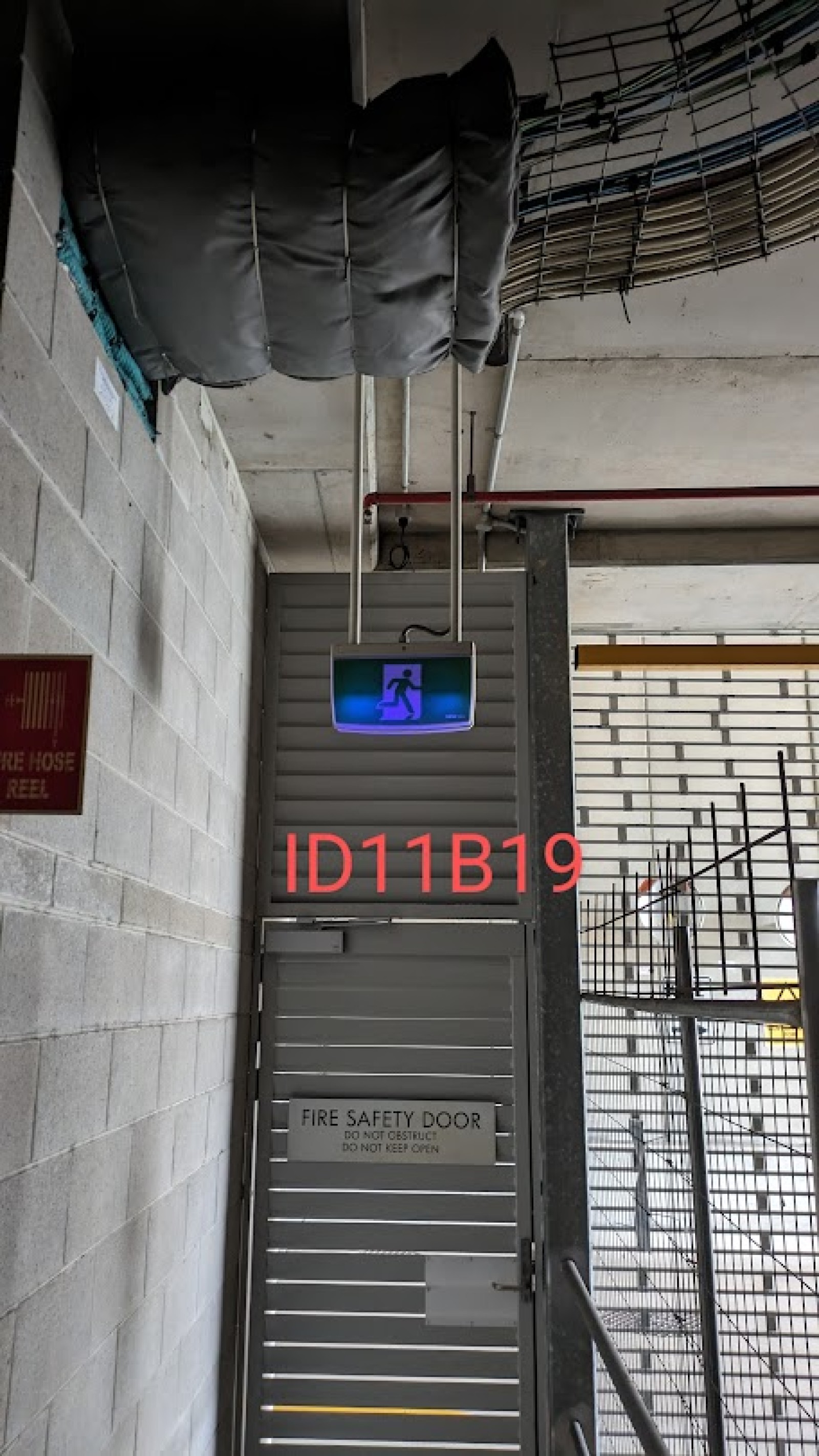 how do exit lights work